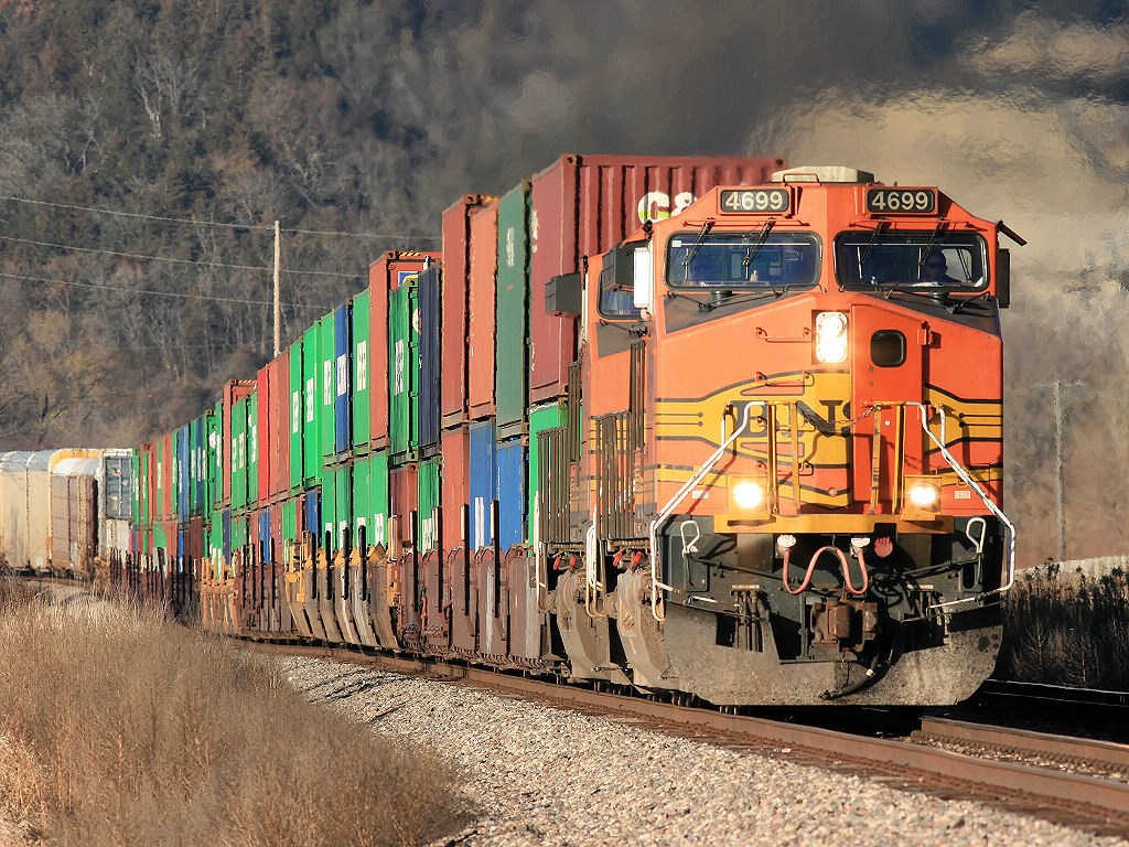 BNSF 4699